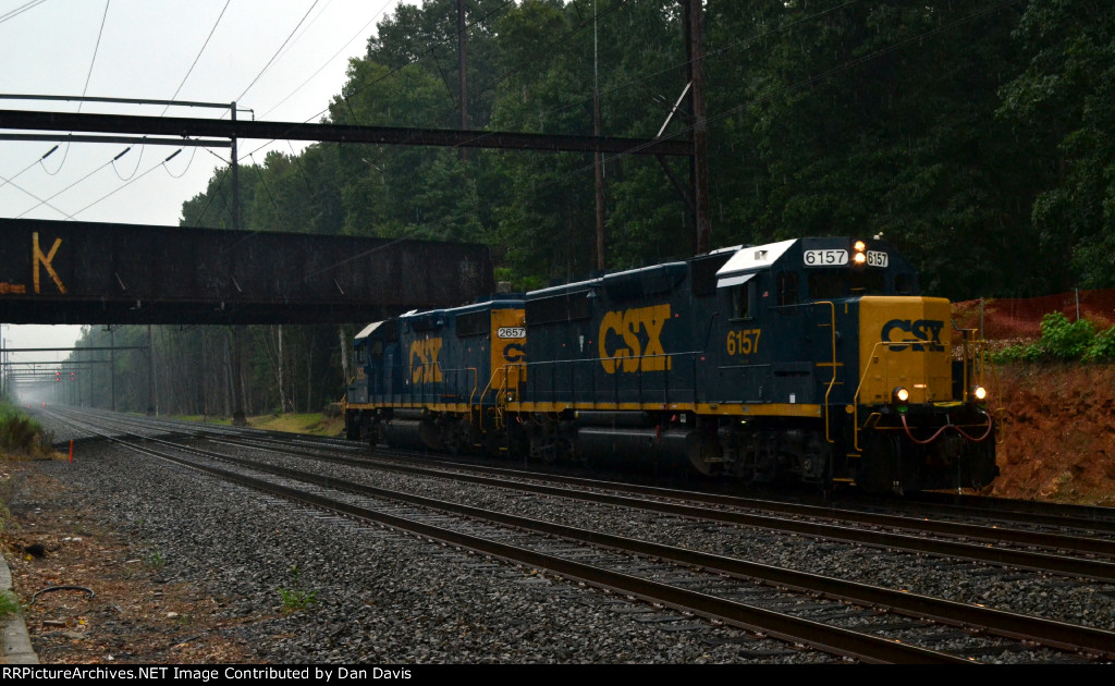 CSX GP38-2S 6157 leads C770-14